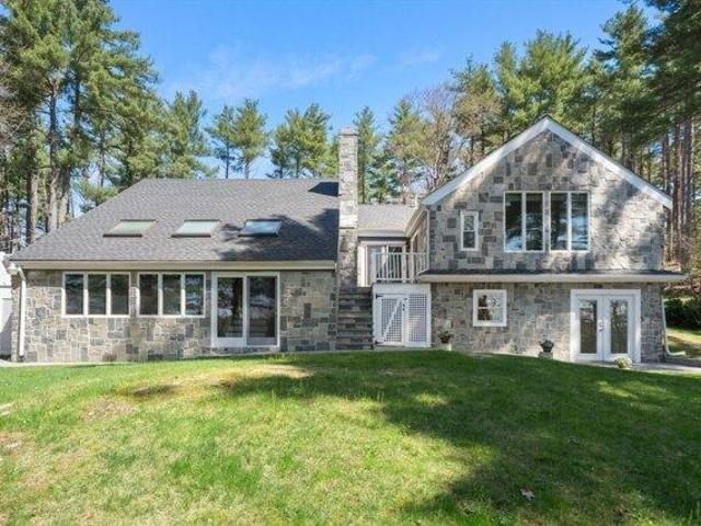 3 bedroom, Weston MA 02493 103968351