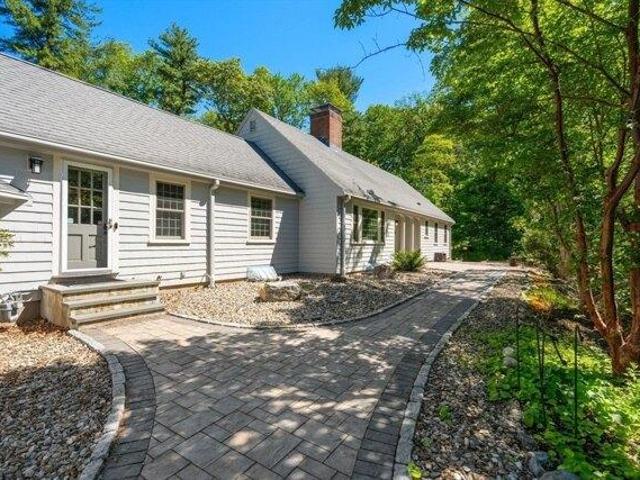 3 bedroom, Weston MA 02493 104192241