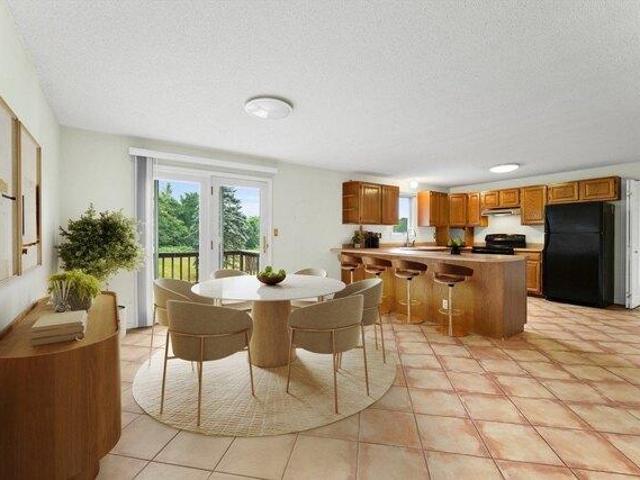 3 bedroom, Westborough MA 01581 LS102346121