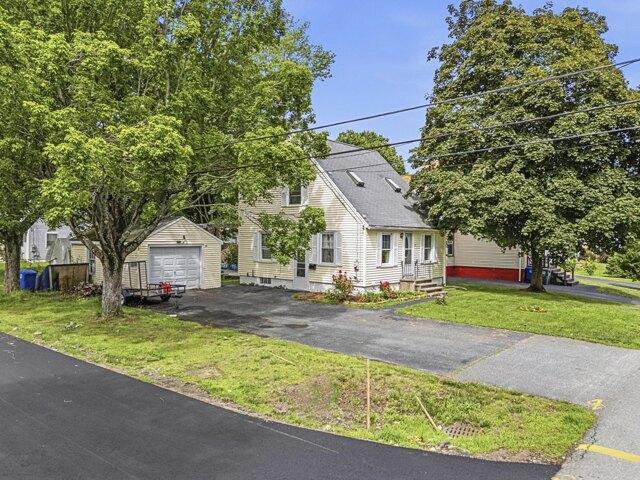 3 bedroom, Westbrook ME 04092 104543365
