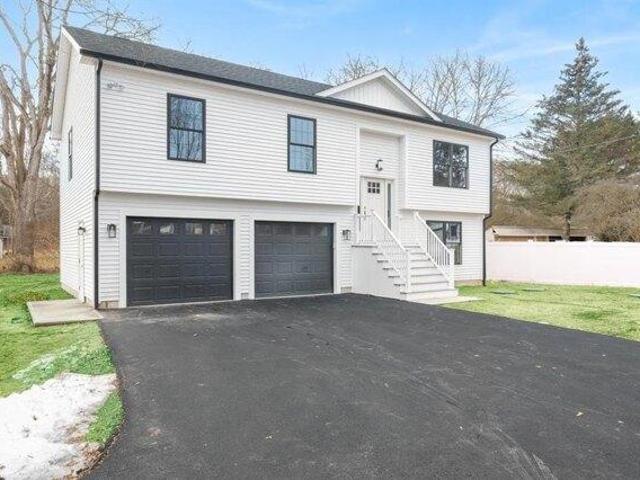 3 bedroom, Westerly RI 02808 102563894