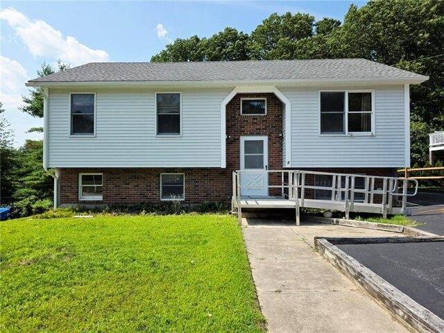 3 bedroom, Westerly RI 02891 104604435