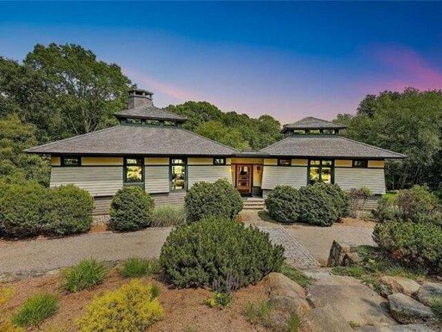 3 bedroom, Westerly RI 02891 102632734