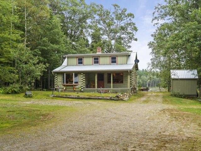 3 bedroom, Westport Island ME 04578 102668899
