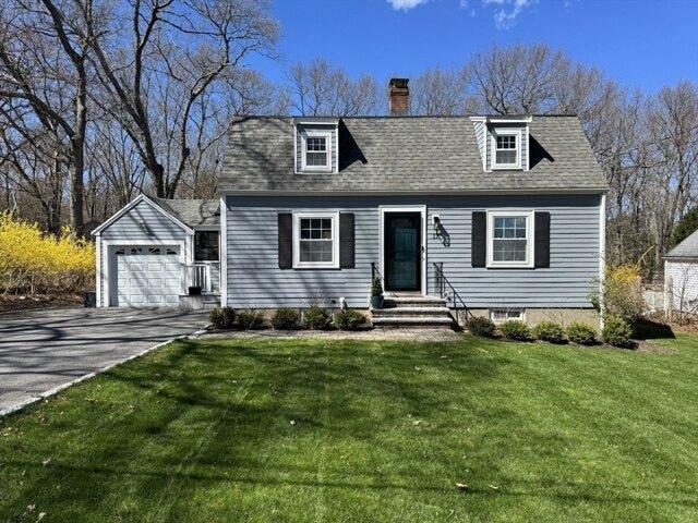 3 bedroom, Westwood MA 02090 LS102370029