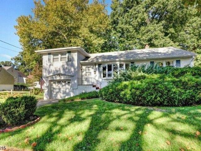 3 bedroom, Westwood NJ 07675 104652147
