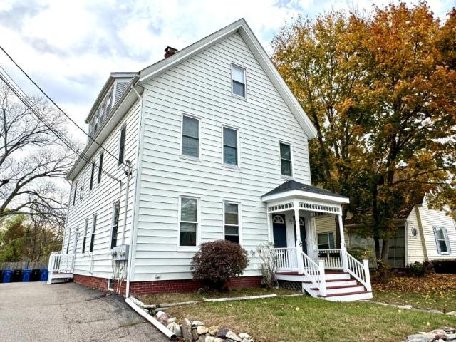3 bedroom, Whitman MA 02382 84618543