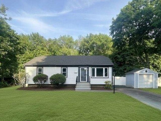 3 bedroom, Whitman MA 02382 103185066