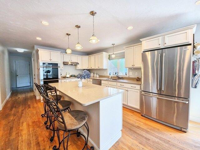 3 bedroom, Whitman MA 02382 104810160