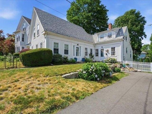 3 bedroom, Whitman MA 02382 104810328