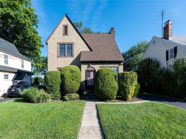 3 bedroom, White Plains NY 10604 105190985