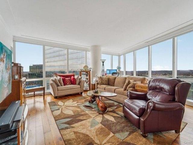 3 bedroom, White Plains NY 10601 102282554