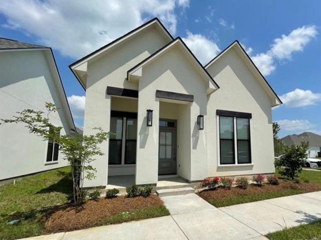 3 Bedroom With a Bonus Room In Central School District!