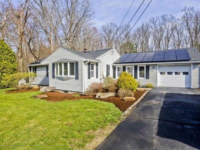 3 bedroom, Wilbraham MA 01095 LS102728911