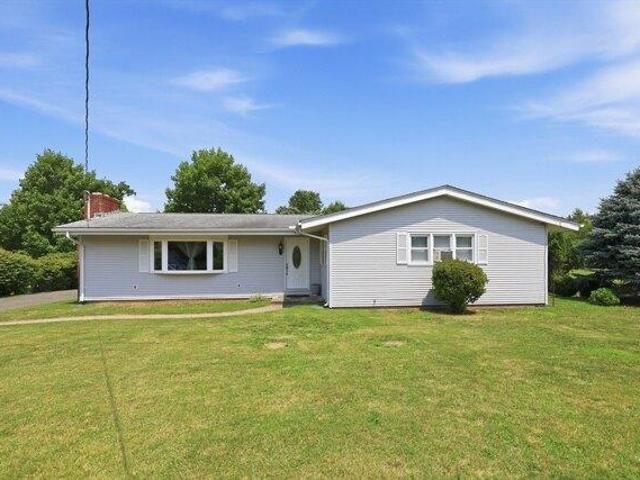 3 bedroom, Wilbraham MA 01095 104514240