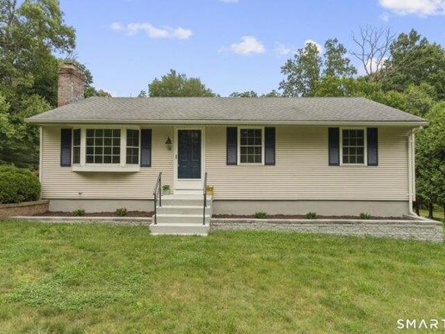 3 bedroom, Willington CT 06279 104904222