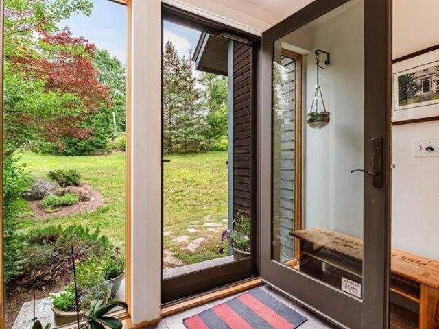 3 bedroom, Wilmot NH 03287 104789014