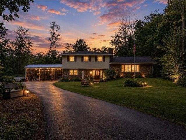 3 bedroom, Wilmot NH 03287 104720128