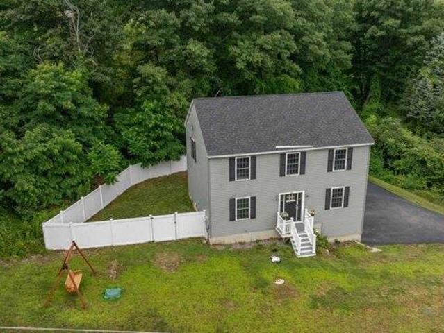 3 bedroom, Wilton NH 03086 105158670