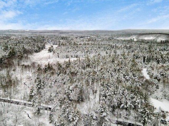 3 bedroom, Winchendon MA 01475 101998103
