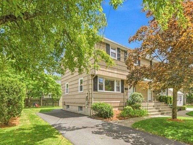 3 bedroom, Winchester MA 01890 103222117