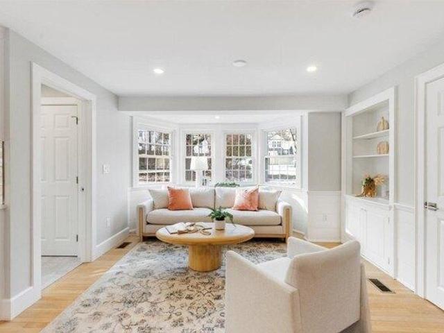 3 bedroom, Winchester MA 01890 LS102121801