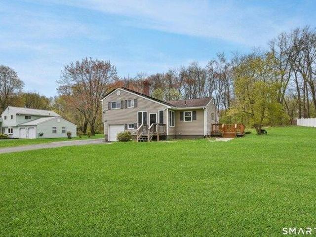 3 bedroom, Windsor CT 06095 LS102530120