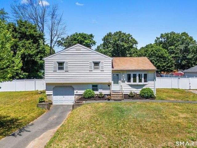 3 bedroom, Windsor Locks CT 06096 104810504