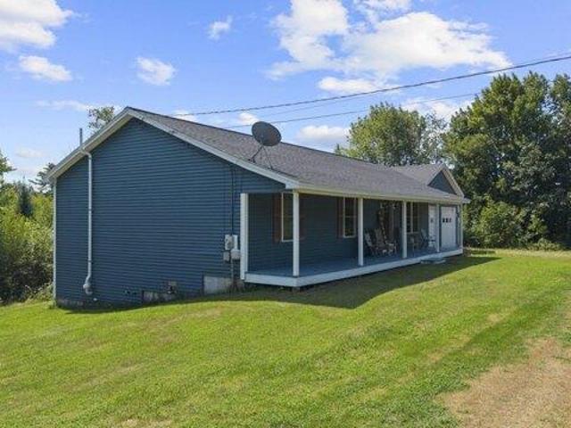 3 bedroom, Windsor ME 04363 105256650
