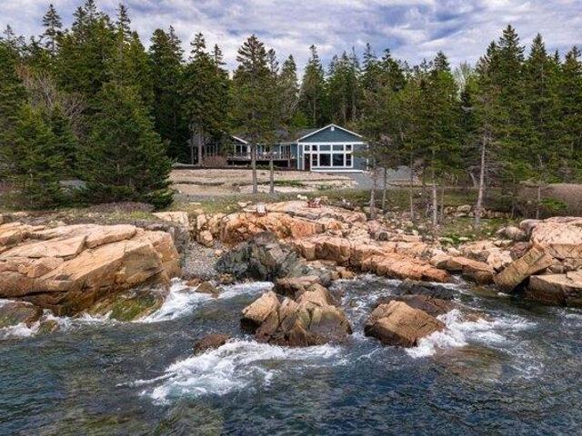 3 bedroom, Winter Harbor ME 04693 104568801
