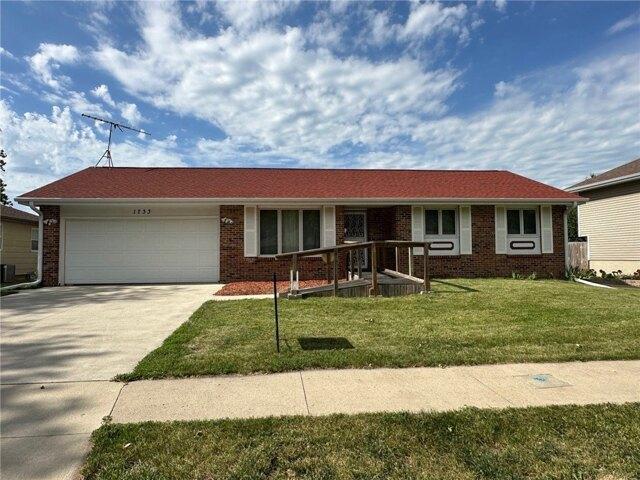 3 bedroom, Winterset IA 50273 88700791
