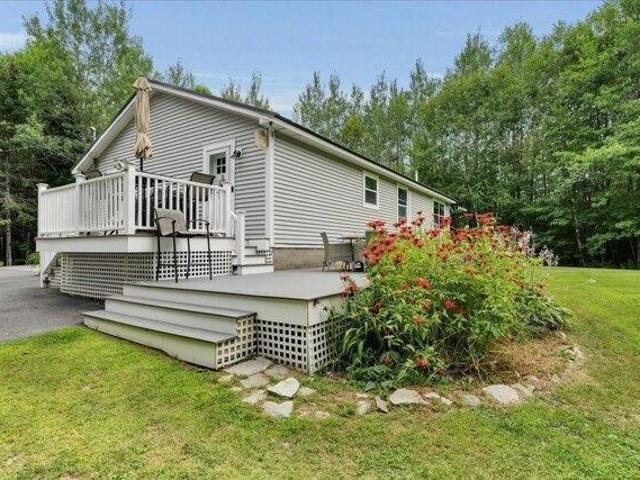 3 bedroom, Winterport ME 04496 LS102668781