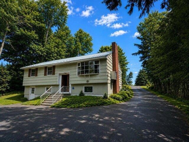3 bedroom, Winthrop ME 04364 105126042