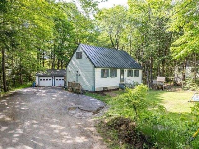 3 bedroom, Winthrop ME 04364 102777263