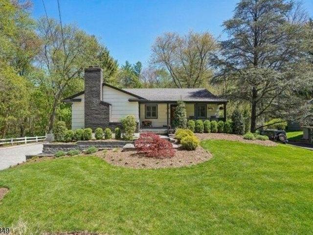 3 bedroom, Wyckoff NJ 07481 102256786