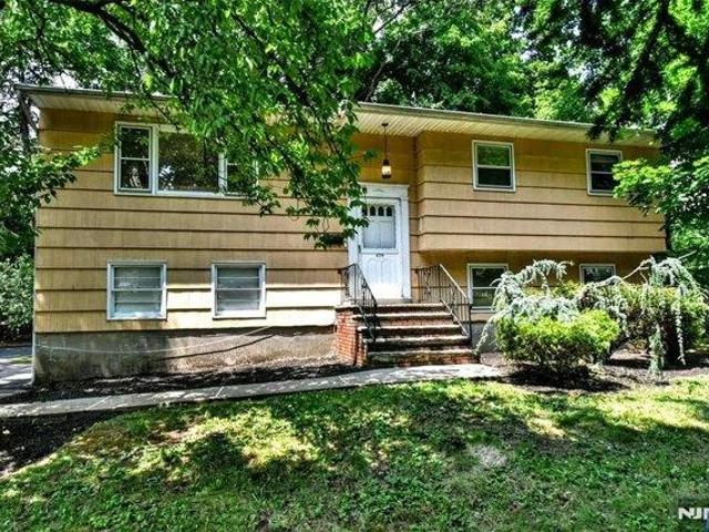3 bedroom, Wyckoff NJ 07481 105232962