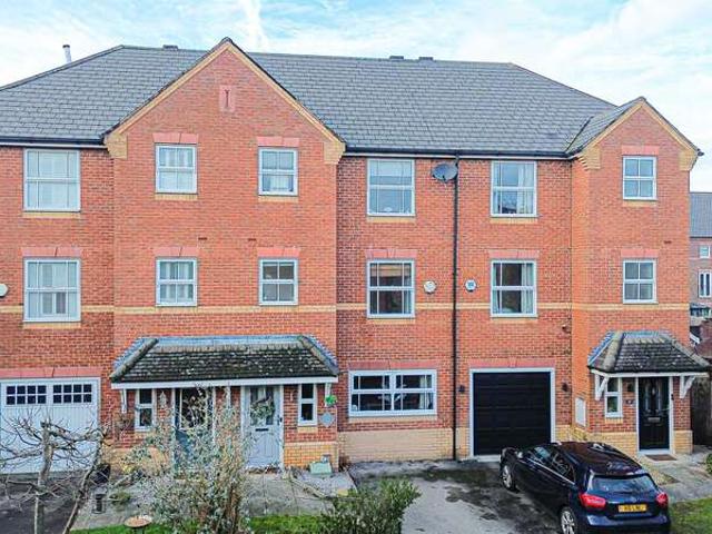 3 Bedroom Town House