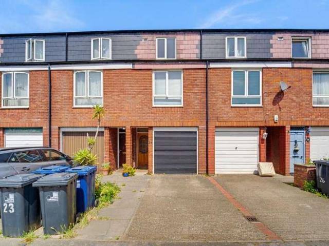 3 Bedroom Town House