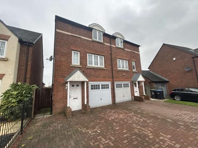 3 Bedroom Town House