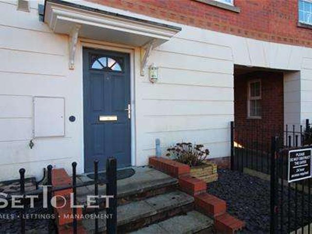 3 Bedroom Town House