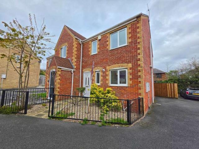 3 Bedroom Town House