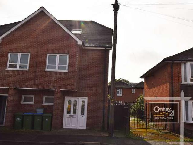 3 Bedroom Town House