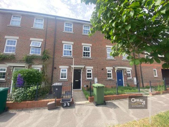 3 Bedroom Town House