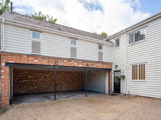 3 Bedroom Town House