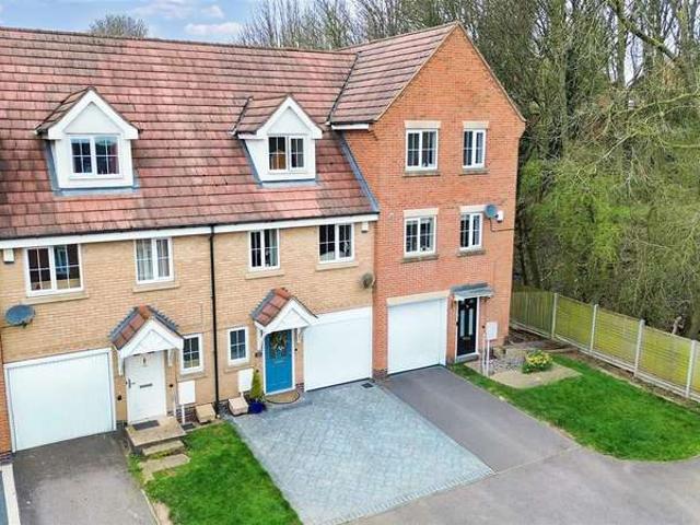 3 Bedroom Town House