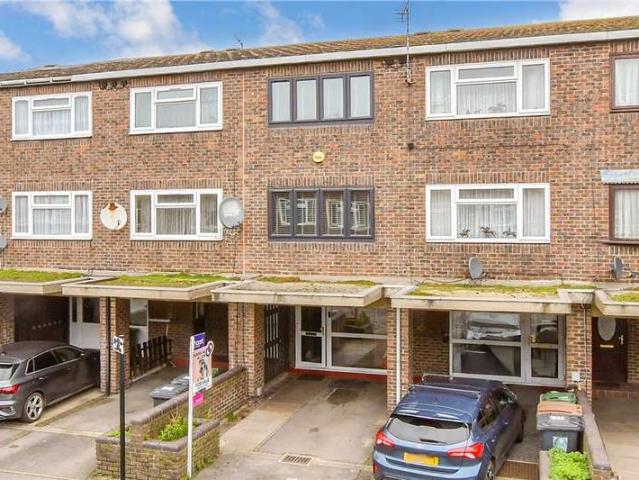 3 Bedroom Town House