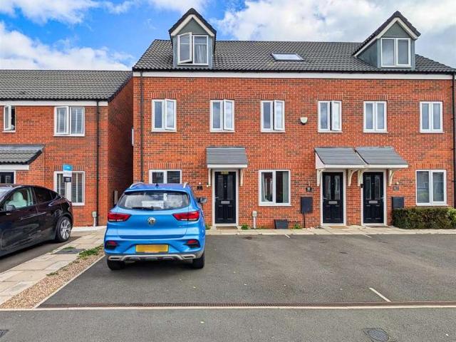 3 Bedroom Town House