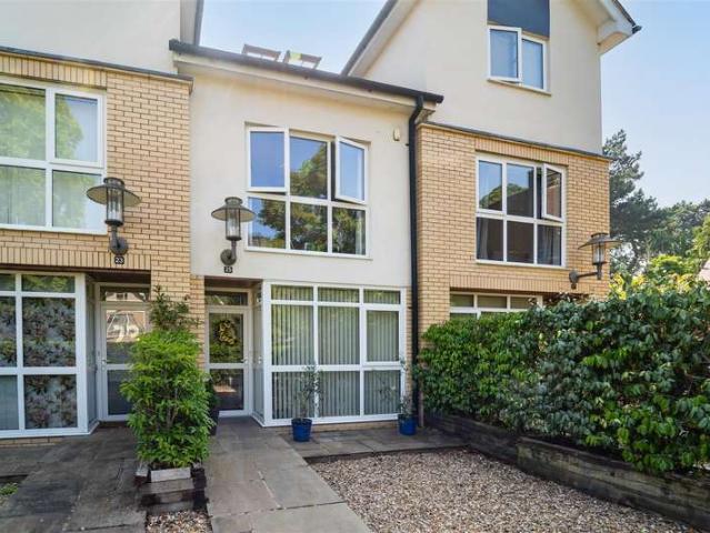 3 Bedroom Terraced House