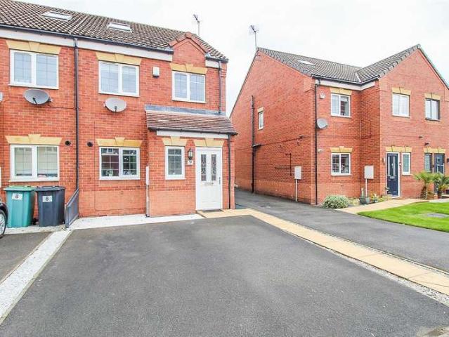 3 Bedroom Town House