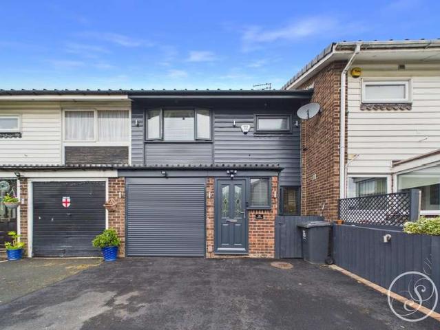 3 Bedroom Town House
